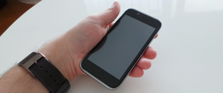 Review: Telstra Easy Touch 4G (ZTE Grand X T82)