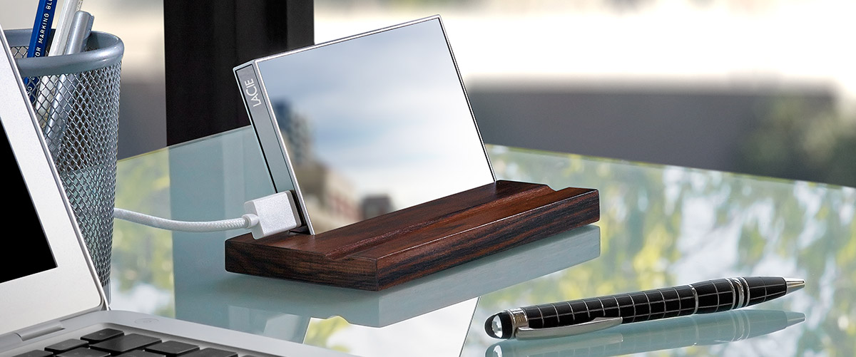 LaCie makes 2015 a reflective year with the Mirror drive