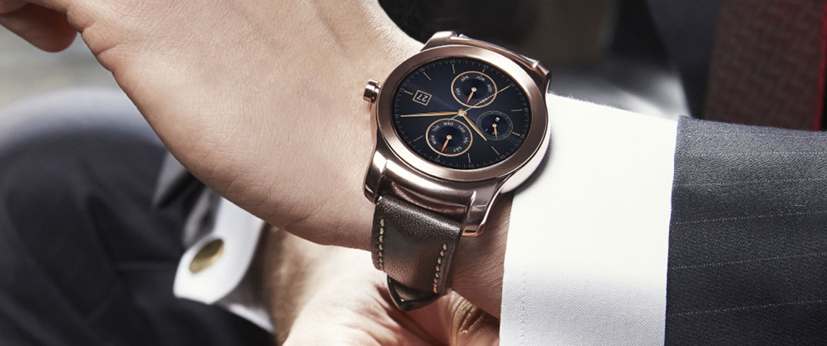 LG makes its circular smartwatch more stylish