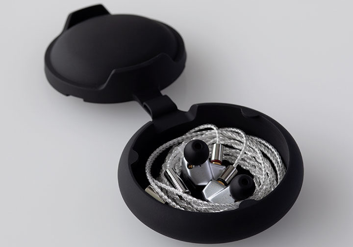 Final Audio B3 in-ear monitors