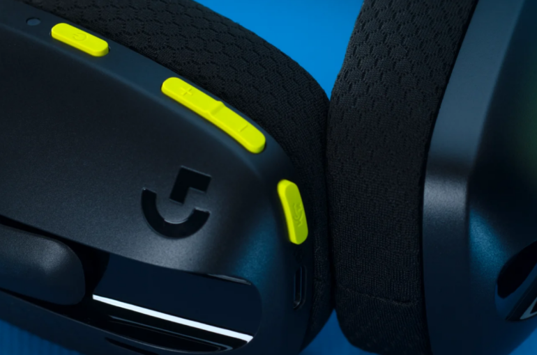 Logitech G435 LIGHTSPEED wireless gaming headset: maximum comfort ...