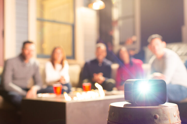 Philips PicoPix Max TV pico projector: movie night (review)