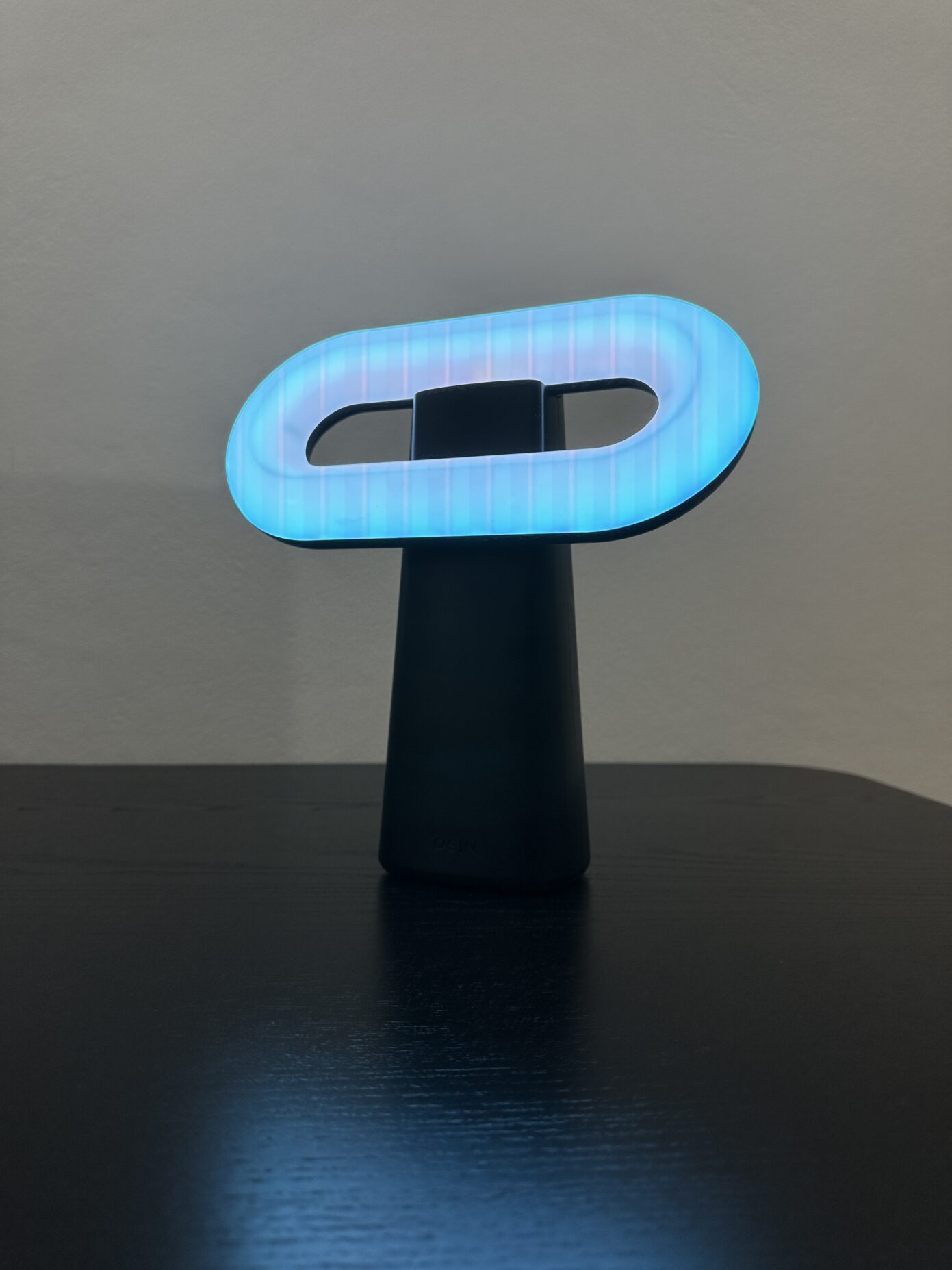 OSIN Loop: The ultimate health-boosting desk lamp? (review)