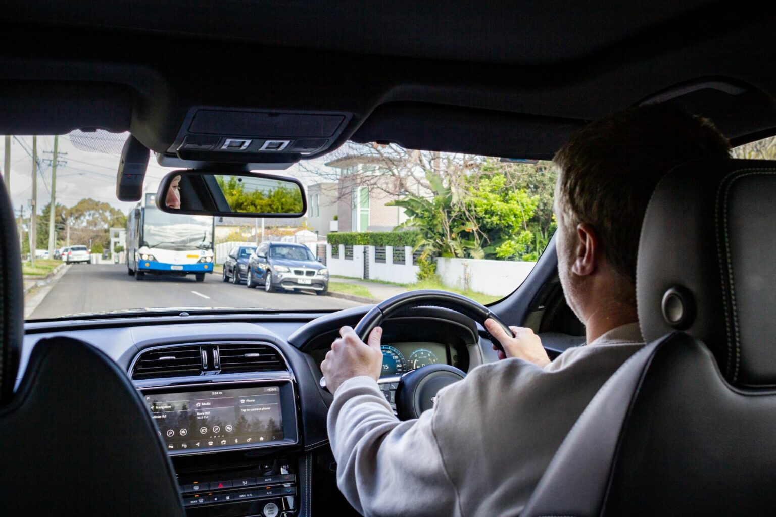 Navman unveils dash cam that blends seamlessly with your new car