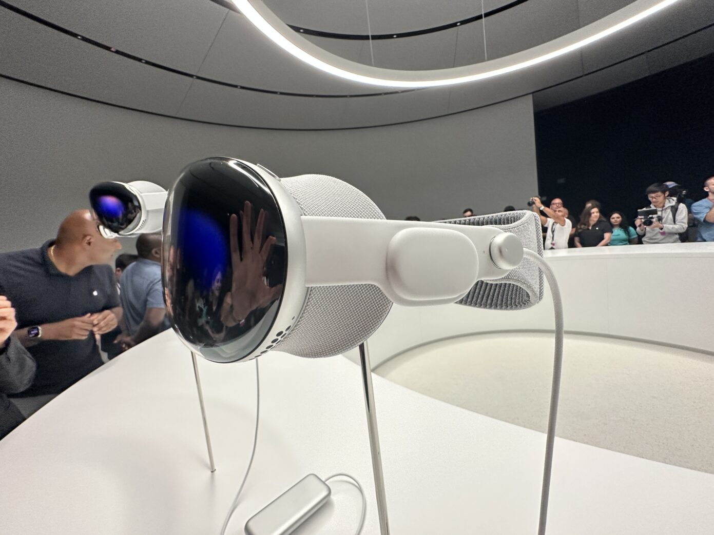 We tried the Apple Vision Pro: it's a revolutionary device