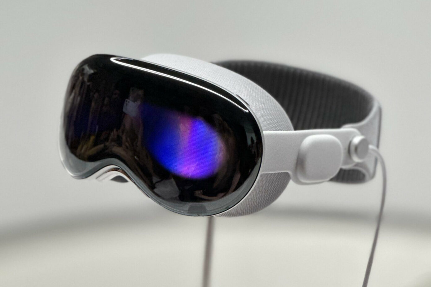 We tried the Apple Vision Pro: it's a revolutionary device