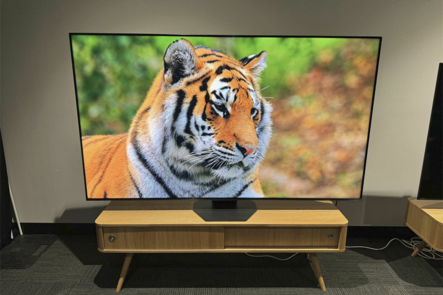 Hisense U7NAU first look: improving a good value Mini LED TV